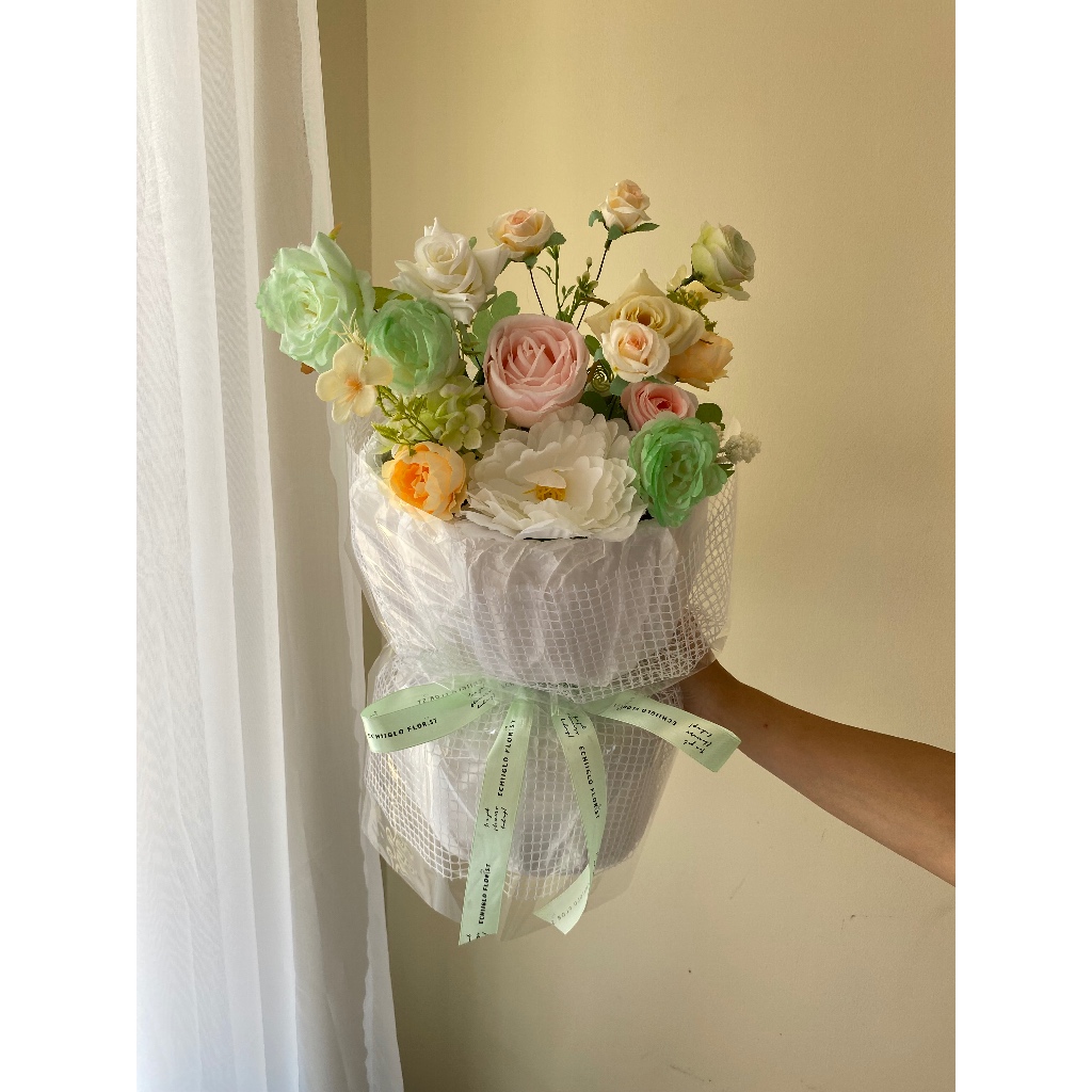 Jual Dandelion Secret - READY STOCK Quinn Round Artificial Bouquet ...