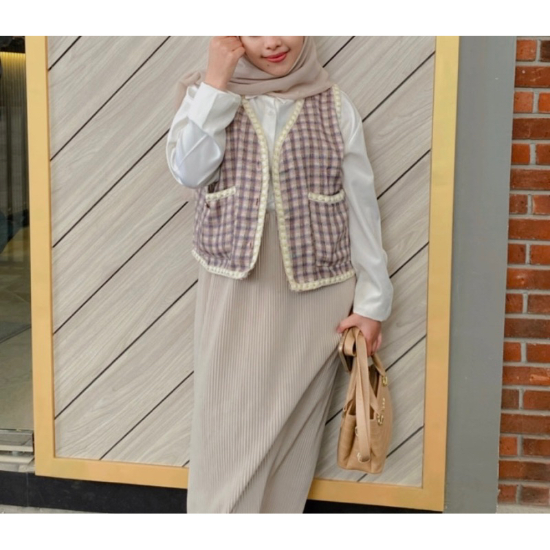 Jual Vest by Mikaila - Rompi Korean Style - Rompi Vintage Style - Vest ...