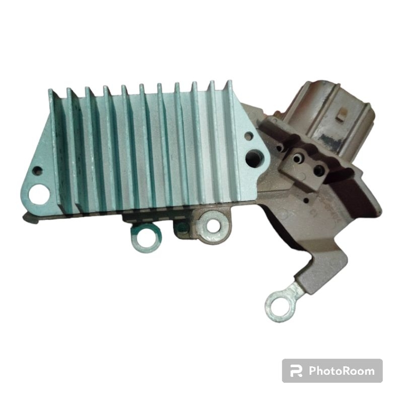 Jual IC REGULATOR IC ALTERNATOR Toyota INNOVA FORTUNER BENSIN PREVIA ...