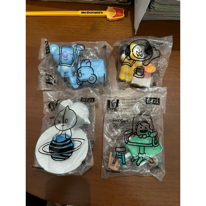 Jual BT21 figure KFC BTS termurah | Shopee Indonesia