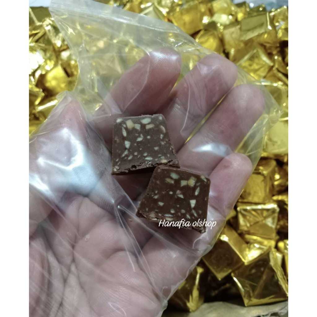 Jual PIRAMID COKLAT 1KG BAHAN MIX SQ MIX/COKLAT KILOAN COKELAT KILOAN ...