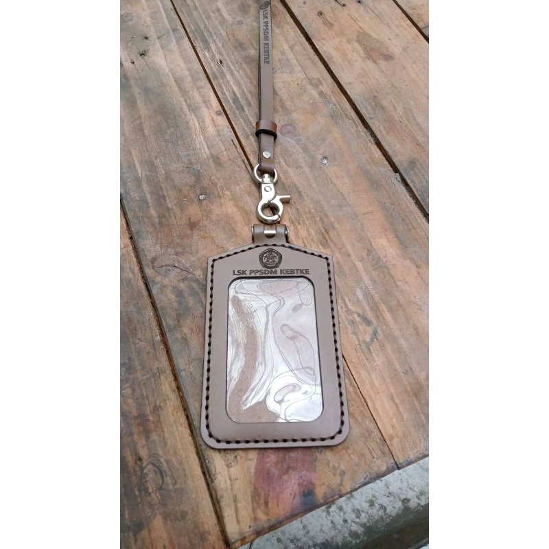 Jual ID CARD HOLDEN NAME TAG KULIT SAPI MODEL BARU Asli Garut | Shopee ...