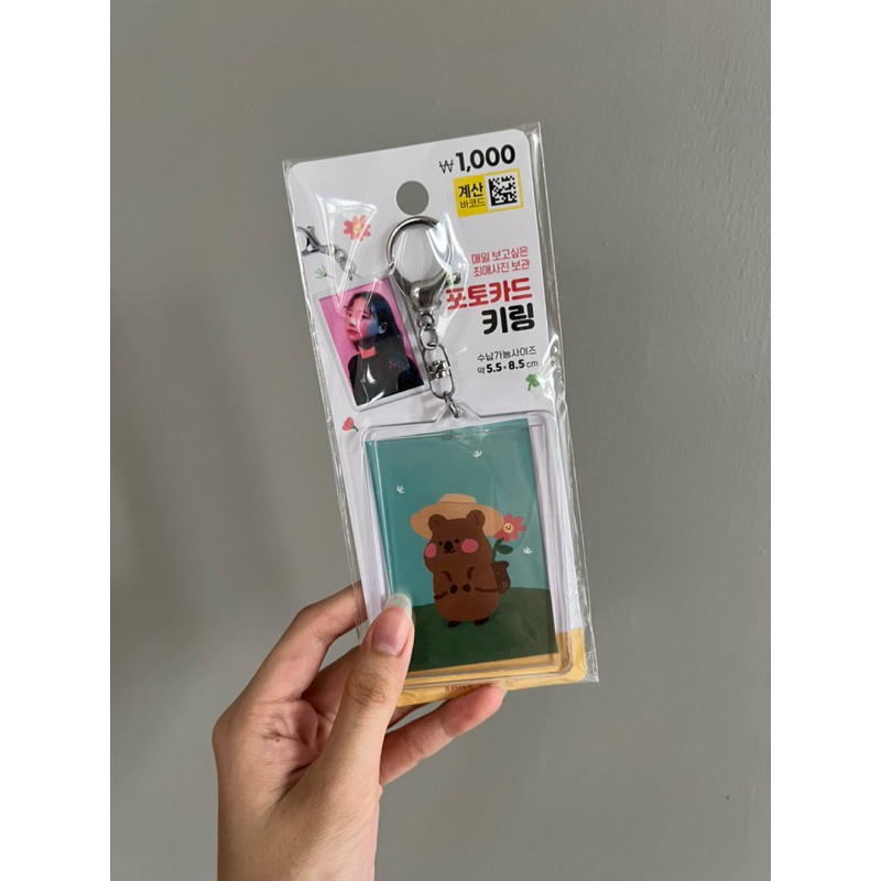 Jual daiso clear photocard holder acrylic | Shopee Indonesia