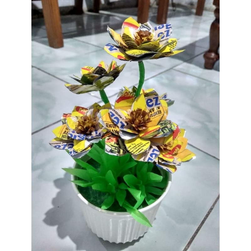 Jual bunga daur ulang dari kemasan penyedap rasa//prakarya tugas ...