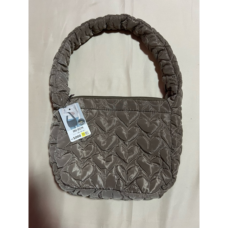 Jual tas puffy Daiso Ready stock | Shopee Indonesia