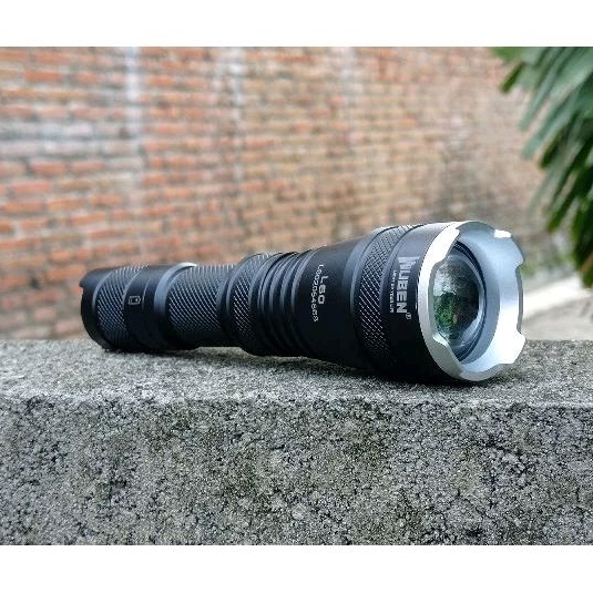 Jual Wuben L60 Zoomable Flashlight 1200Lumens Lengkap Dengan Baterai ...