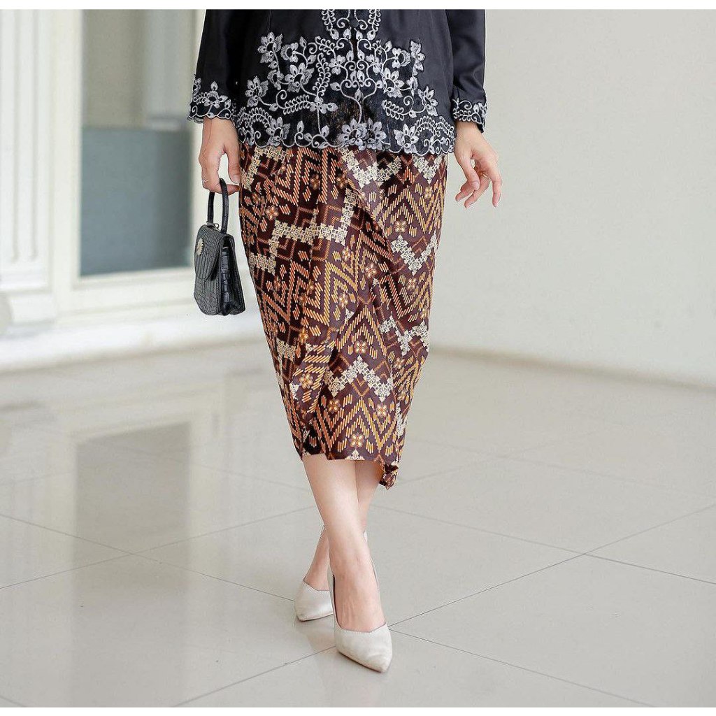 Jual Benang Raja Rok Lilit Katun Motif Pager Bunga | Shopee Indonesia