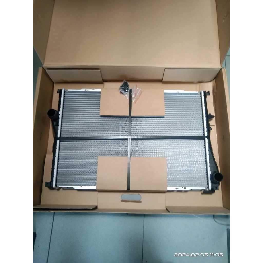 Jual RADIATOR BMW E39 new | Shopee Indonesia