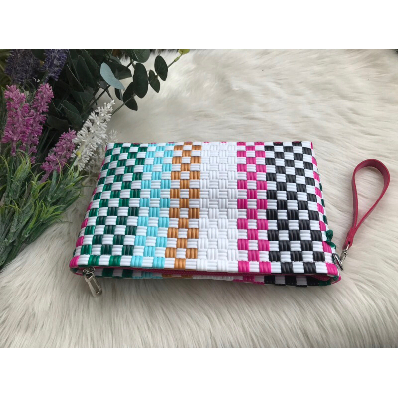Jual Clucth Wanita Dompet Wanita Anyaman Resleting Furing Pouch Wanita ...