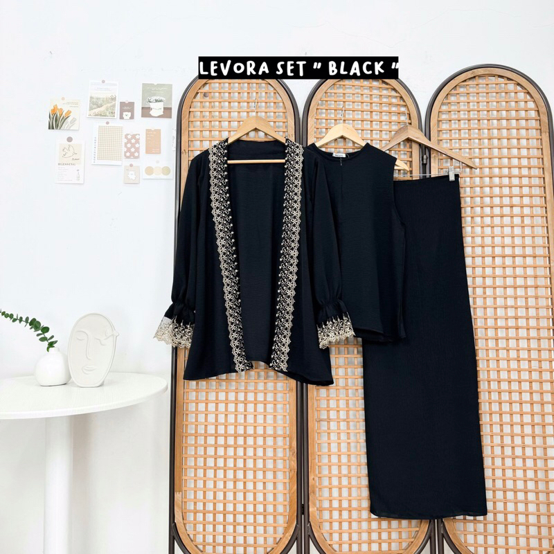 Jual LOCANA LABEL LEVORA SET | Shopee Indonesia