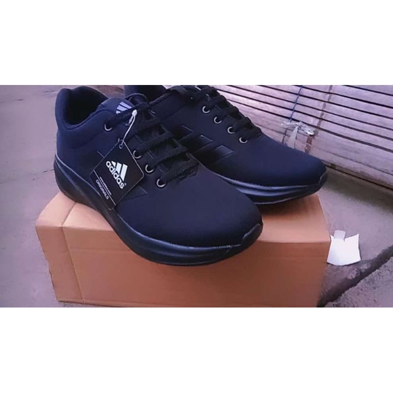 Jual sepatu full hitam sekolah | Shopee Indonesia