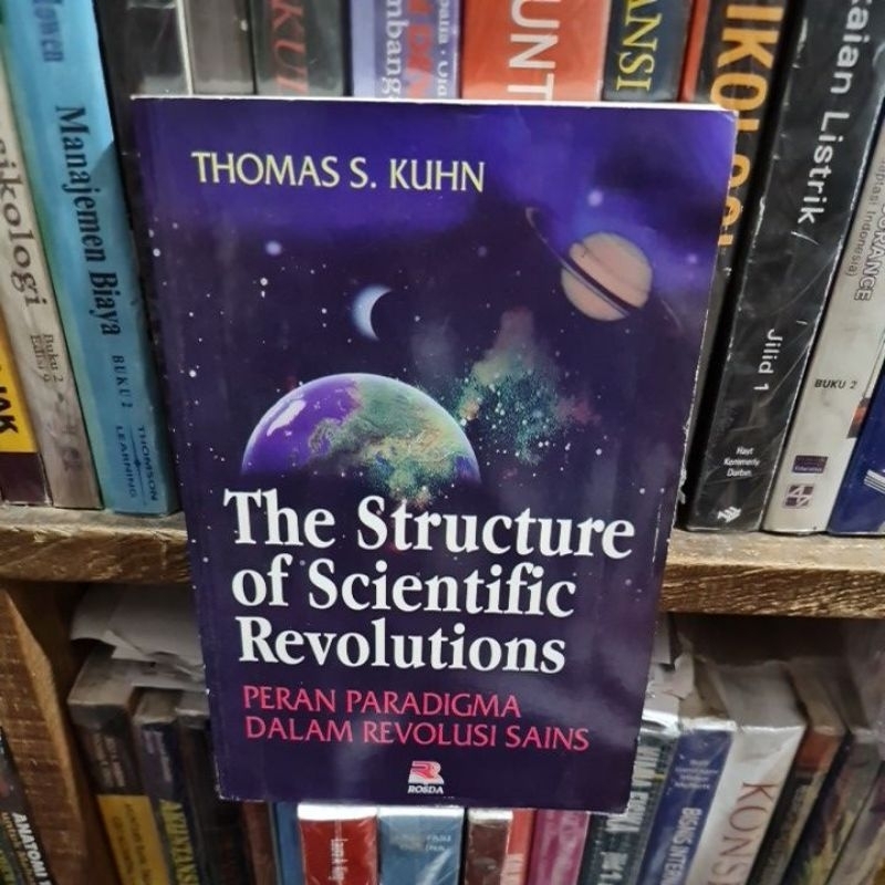 Jual The Structure of Scientific Revolutions peran paradigma dalam ...