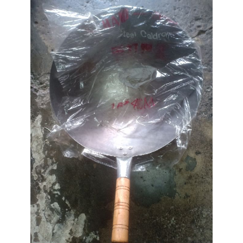 Jual KUALI RRT PLAT BESI BAJA UKURAN 40CM GAGANG KAYU ISI 10 PCS ...