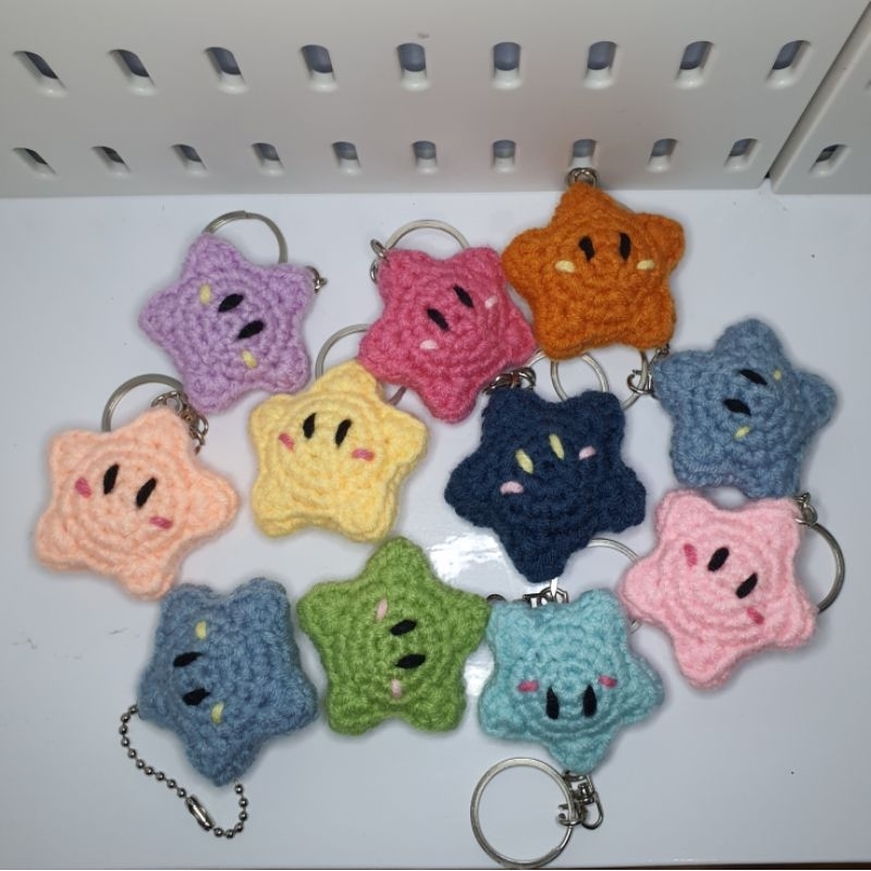 Jual Star Keychain | Gantungan Kunci Bintang Rajut | Shopee Indonesia