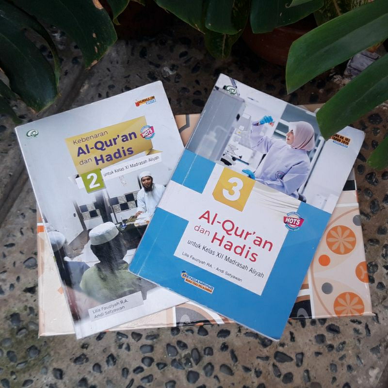 Jual Al - Quran Hadis MA Kelas 11 12 XI XII Kurikulum 2013 Revisi HOTS Aqila Tiga Serangkai KMA ...