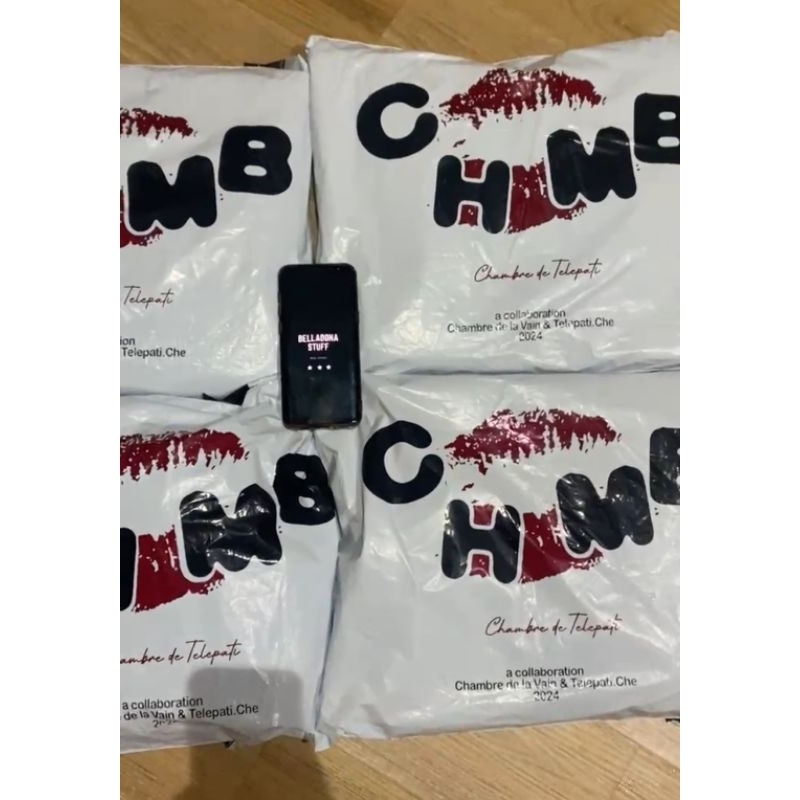 Jual Hoodie Chambre De La Vain CHMB x telepati che, White Tee, ORIGINAL ...