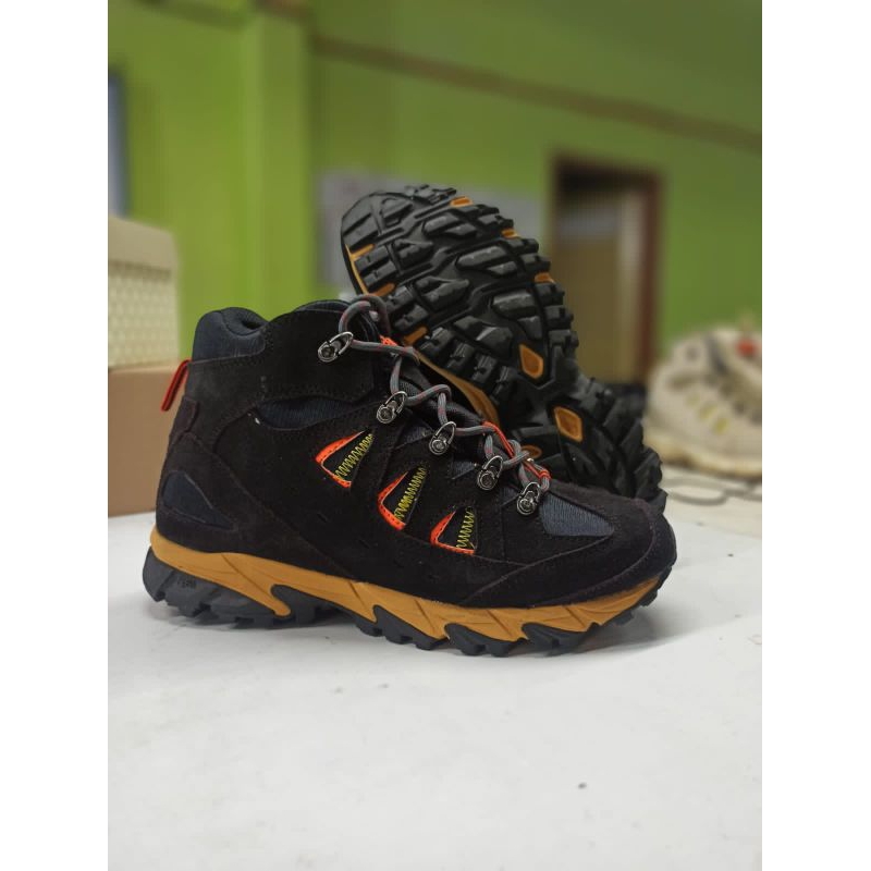 Jual Sepatu Gunung TNF the north face vibram original BNIB Vietnam ...