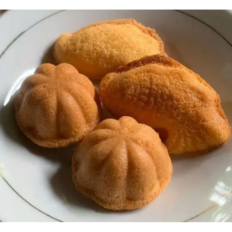 Jual Kue Bolu ikan khas Aceh / Kue BHOI khas Aceh / kue bolu bentuk ...