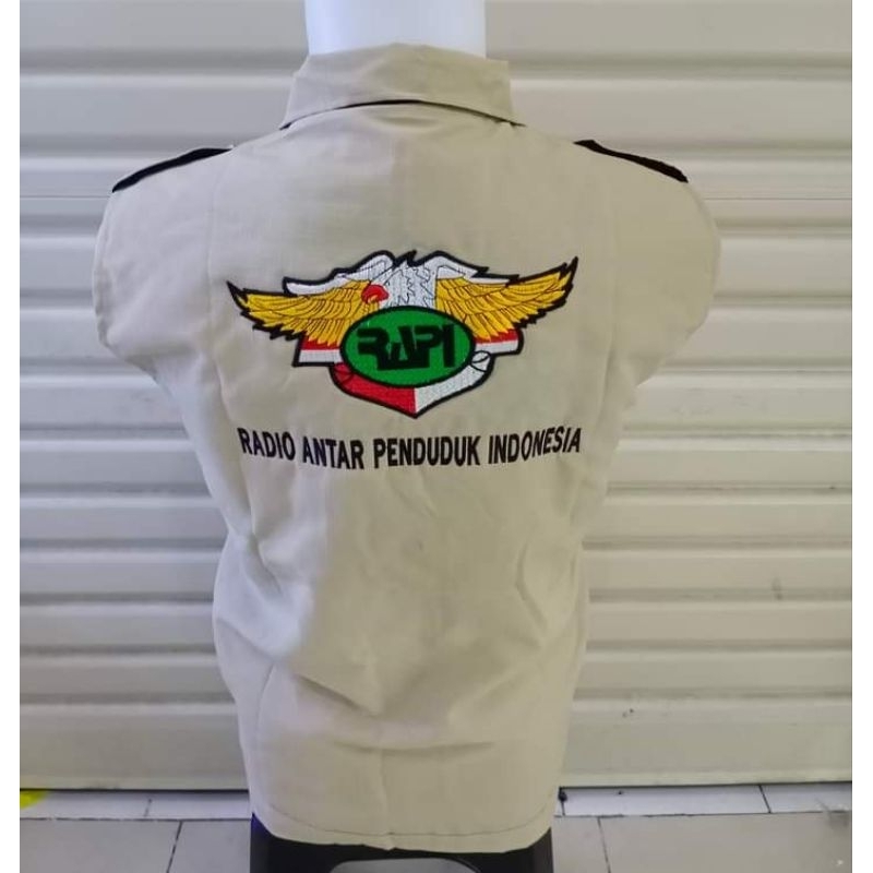 Jual rompi bahan ristok warna crem logo rapi | Shopee Indonesia