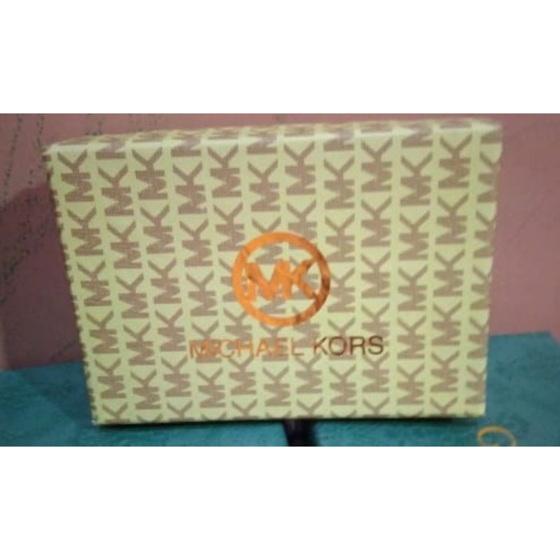 Jual box packing dompet emka ukuran 16x11x4 cm | Shopee Indonesia