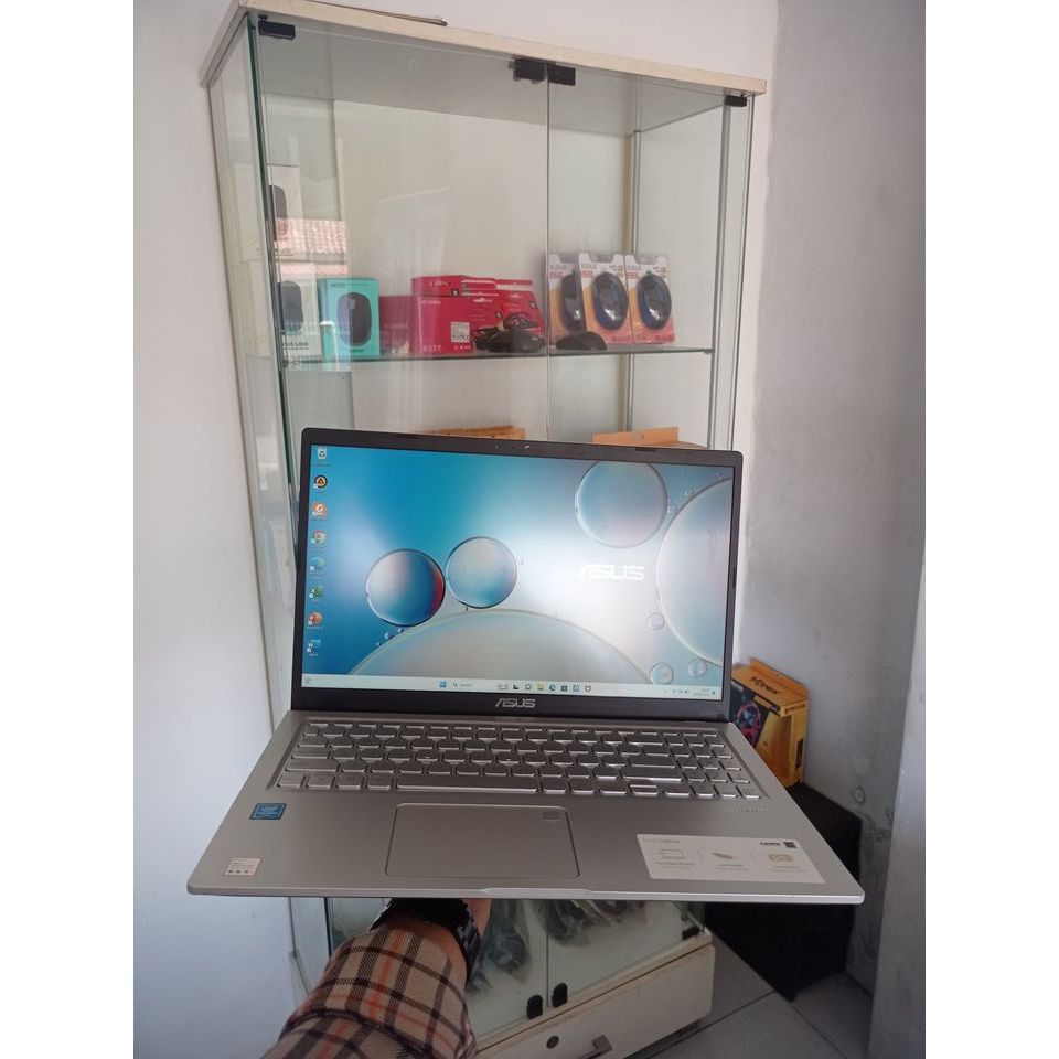 Jual LAPTOP ASUS A516M RAM 4 GB SSD KEYBOARD NYALA MULUS LIKE NEW HARGA ...