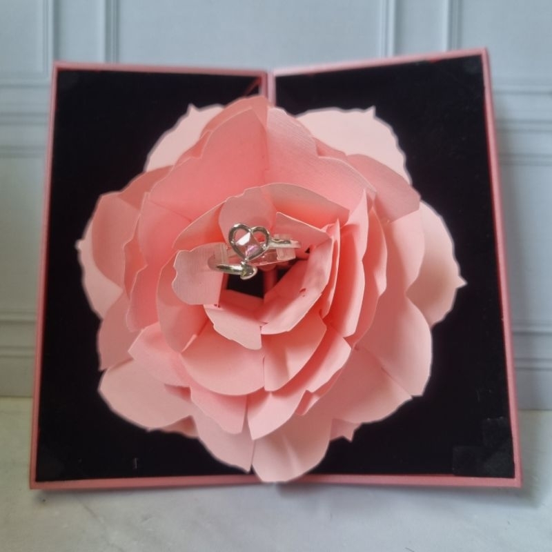 Jual Box Cincin Premium / Bunga Cincin / Kado Cewek Romantis (Flower ...