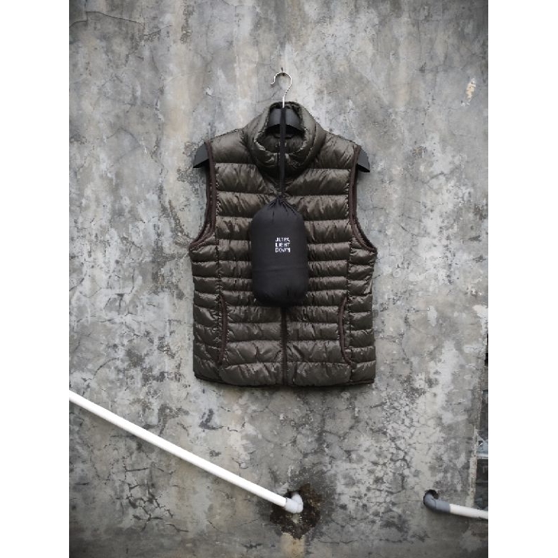 Jual vest uniqlo ijo army | Shopee Indonesia