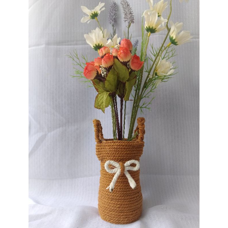Jual vas bunga botol bekas/vas bunga tali katun/prakarya vas bunga dan ...