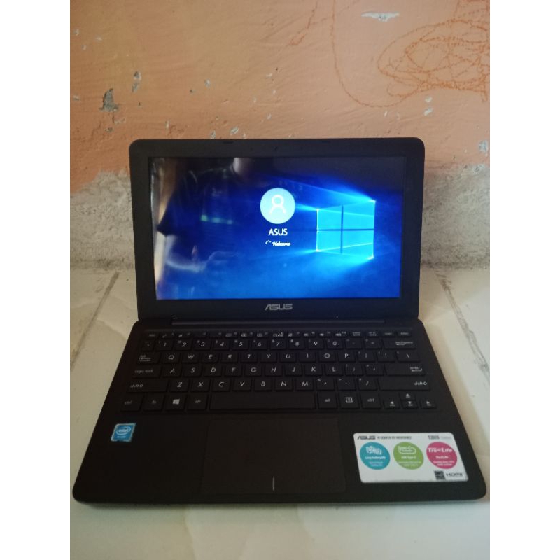 Jual notebook asus e202s | Shopee Indonesia