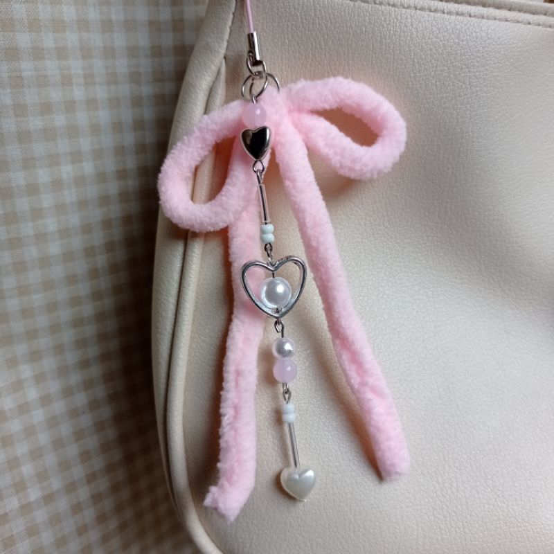 Jual (PRE-ORDER) keychain ribbon coquette | Shopee Indonesia