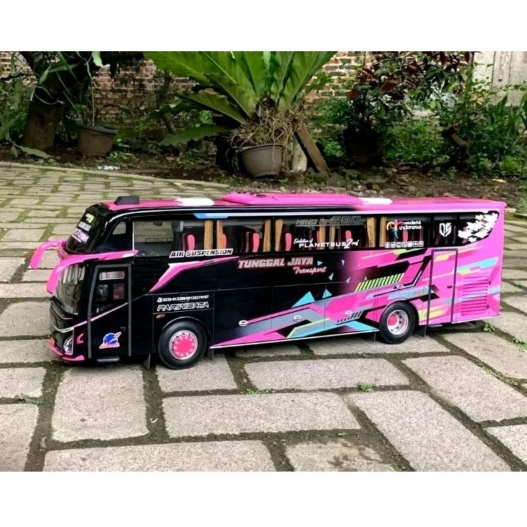 Jual miniatur bus stj black pink full lampu leed bus viral telolet ...