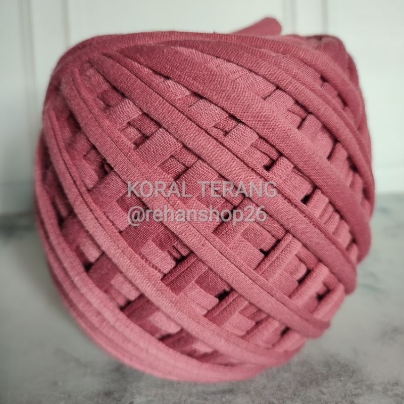 Jual BENANG KAOS RAJUT T-SHIRT YARN / BENANG MAJUN / BENANG SPANDEK ...