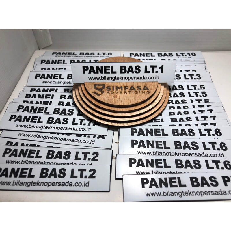 Jual Name Plate Panel | NamePlate Panel Gravoply Grafir Laser | Panel ...