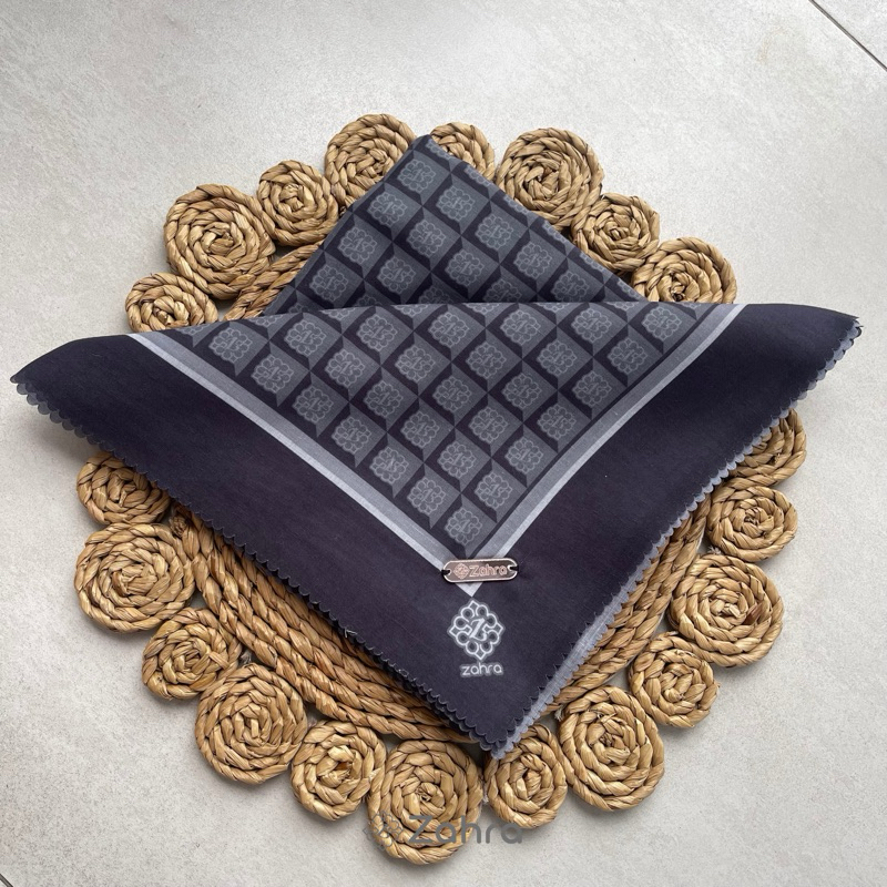 Jual Lala Scarf / HIjab Segi Empat / Pattern Scarf / Hijab Voal Motif ...