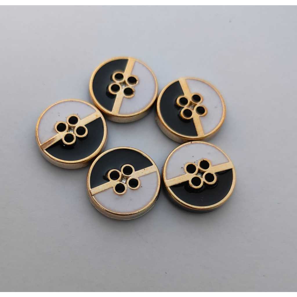 Jual 100 Pcs Kancing hitam putih hias datar garis ukuran 15 mm | Shopee ...