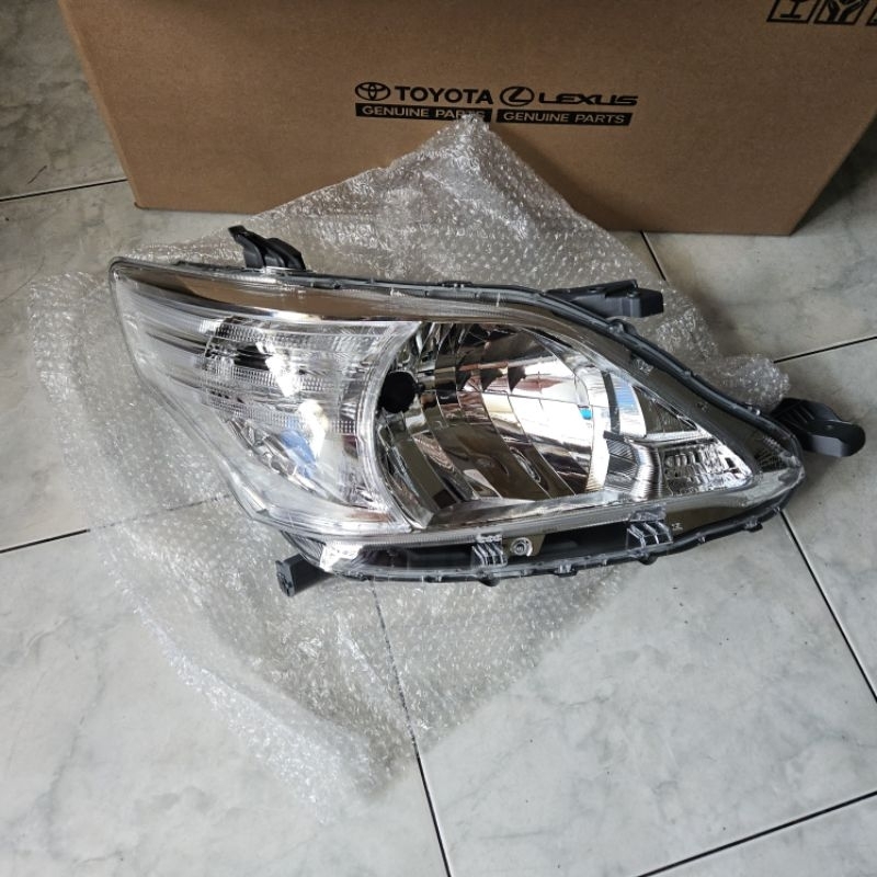 Jual headlamp head lamp lampu depan kijang grand innova 2011 2012 2013 ...