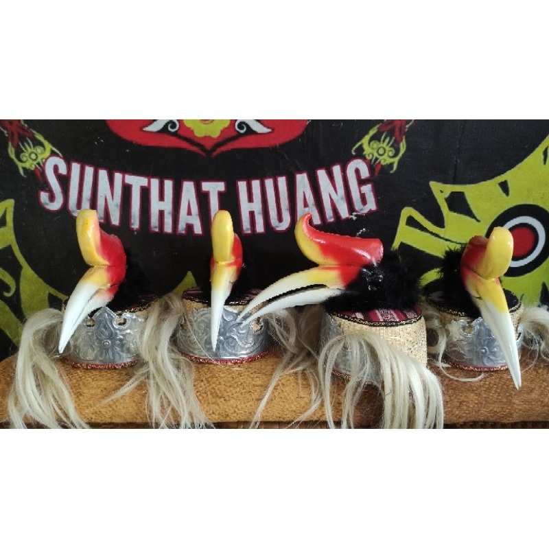 Jual MAHKOTA TOPI DAYAK IBAN/TOPI ADAT DAYAK KALIMANTAN | Shopee Indonesia