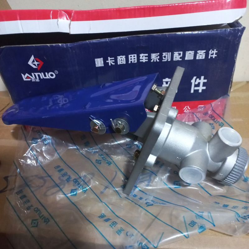 Jual Brake valve /pedal rem wheel loader XCMG LW300 Zl50G 800901158 ...
