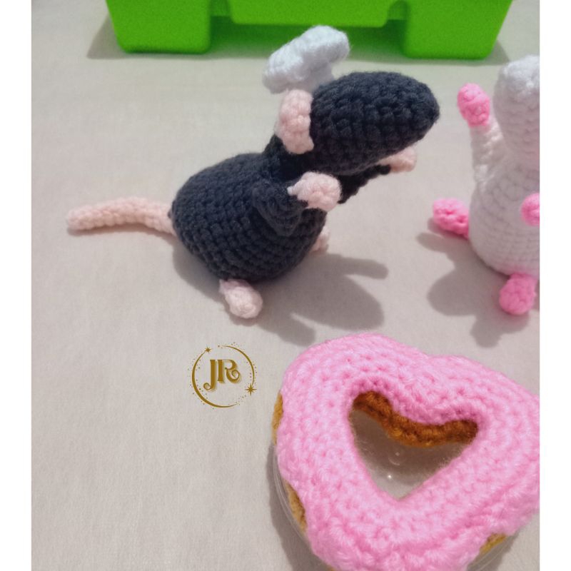 Jual Crochet Ratatouille Remy Chef Rat Mouse Amigurumi Customer Request ...