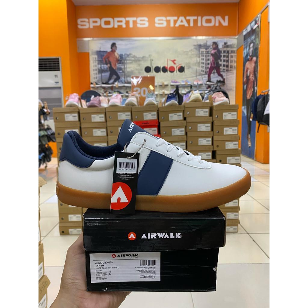 Jual SALE 70% Airwalk Tyner White/Navy Men's Shoes Original | Shopee ...