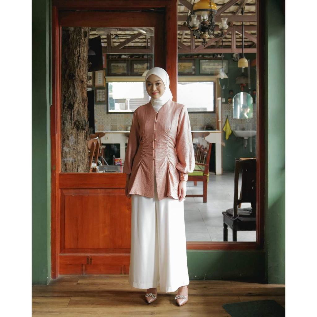 Jual LIVOU - Canly Top | Shopee Indonesia