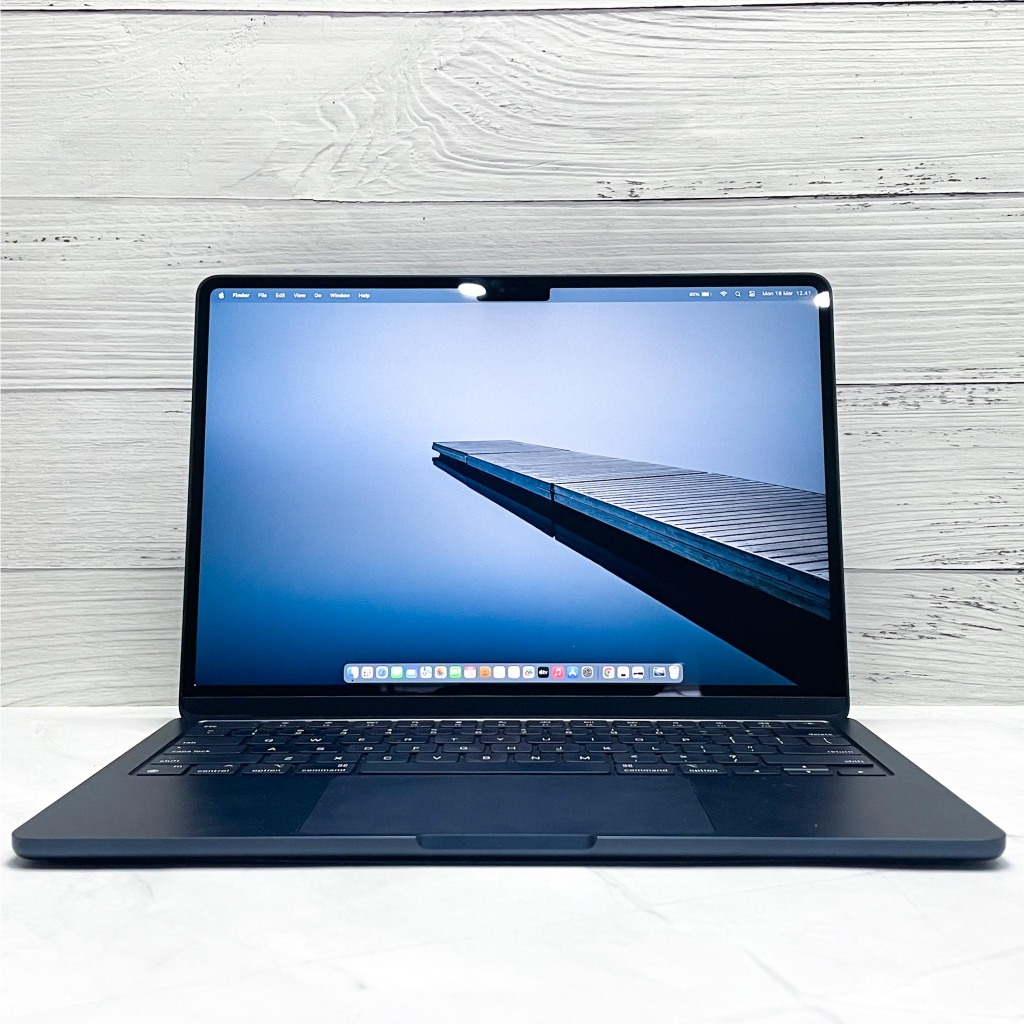 Jual MacBook Air M2 2022 13inch 8/512GB MLY33 Midnight Garansi On Juni ...