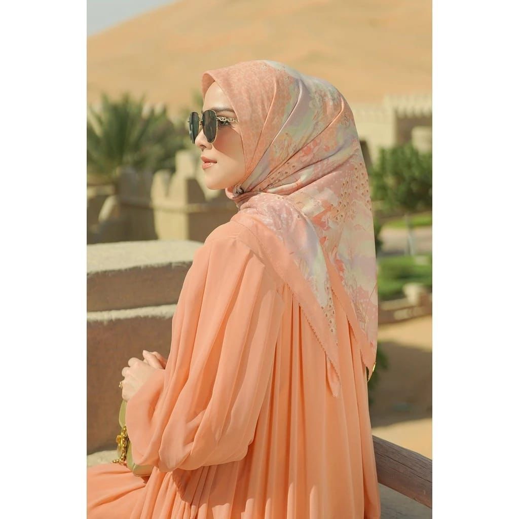 Jual Arabian night series Buttonscarves ORIGINAL NEW / hijab segi empat ...