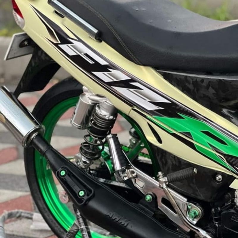 Jual striping fiz 2004 custom HITAM STIKER MOTOr LES F1ZR striping fizr ...