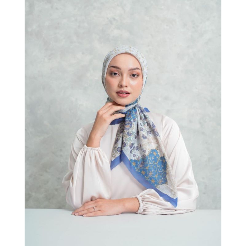 Jual REEHAM SCARF HEAVENLIGHTS X DWIHANDA | Shopee Indonesia