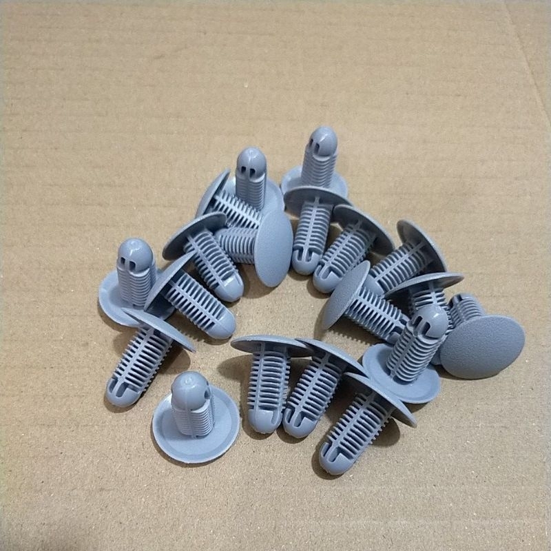 Jual Kancing klip clip plafon Mitsubishi Canter Pajero sport original ...