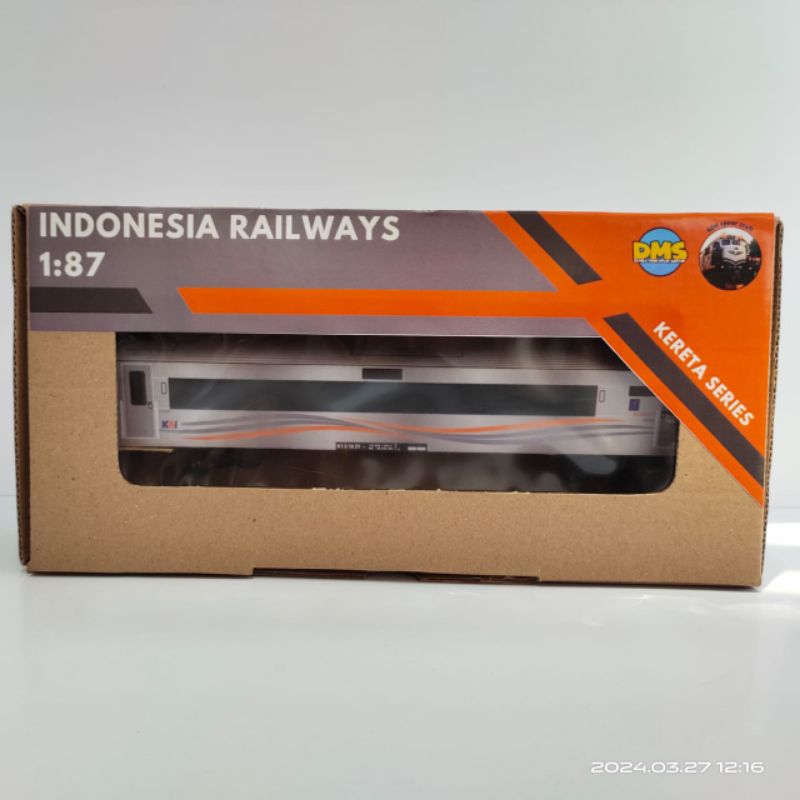 Jual MINIATUR KERETA API INDONESIA - KERETA EKSEKUTIF STAINLESS TEEL ...
