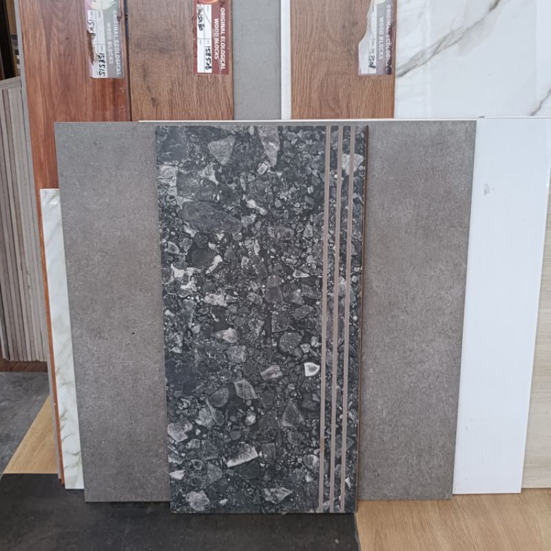 Jual Granit tangga 30x60 paladio black/Infinity | Shopee Indonesia