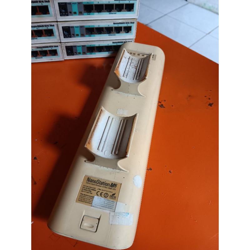 Jual Ubiquiti NanoStation M5 (NSM5) – Perangkat Point-to-Point 5 GHz | Shopee Indonesia