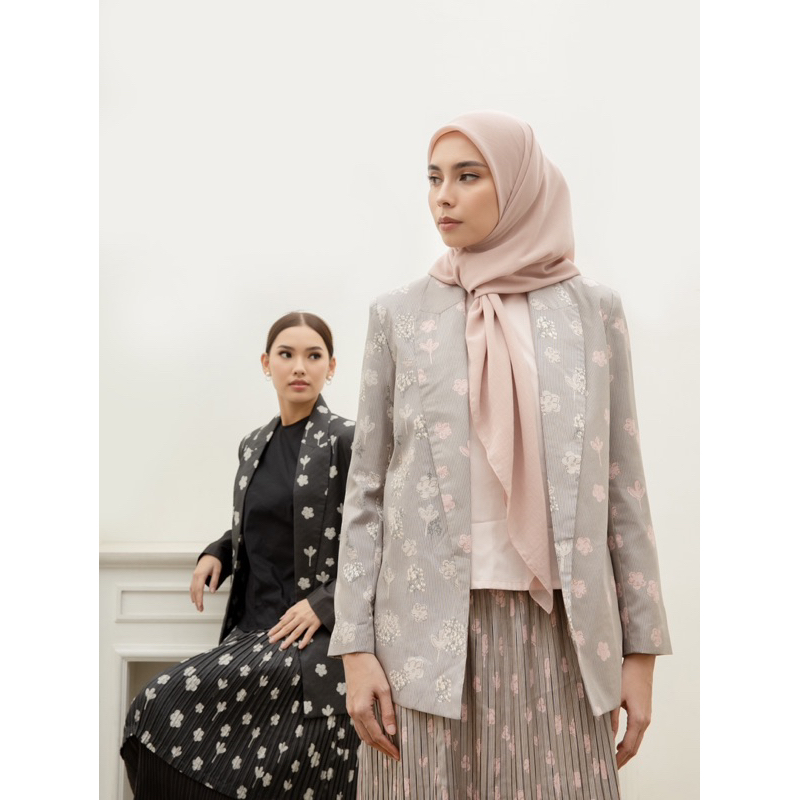 Jual Casia Blazer Maima x Hanna | Shopee Indonesia